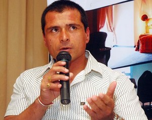 Delgado Marcelo | En Una Baldosa