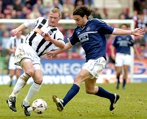 Del Río Walter | En Una Baldosa