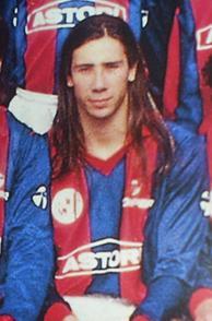 Rojas Walter | En Una Baldosa