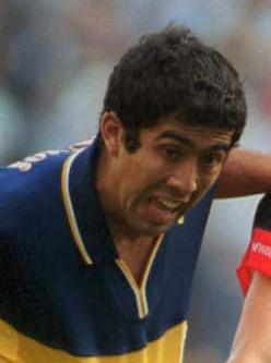 Ruiz Emanuel | En Una Baldosa