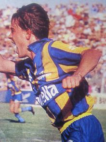 Santoro Ariel | En Una Baldosa