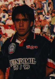 Verón Fernando | En Una Baldosa