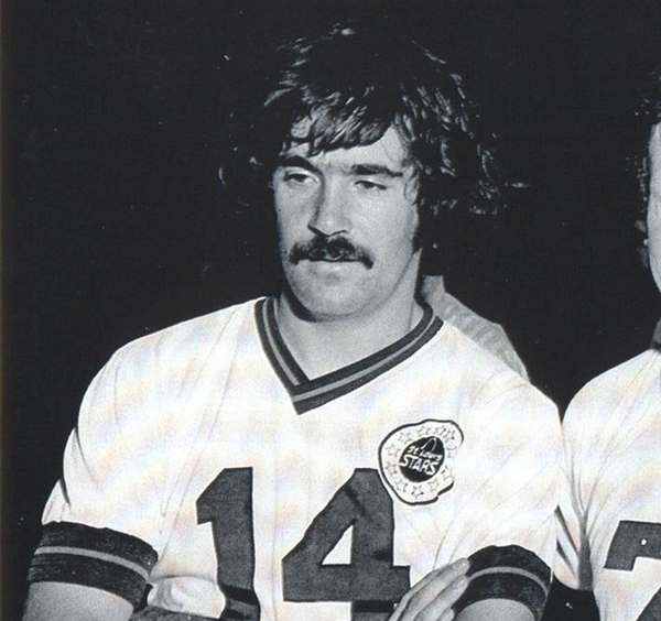 Fútbol con Bigote | En Una Baldosa