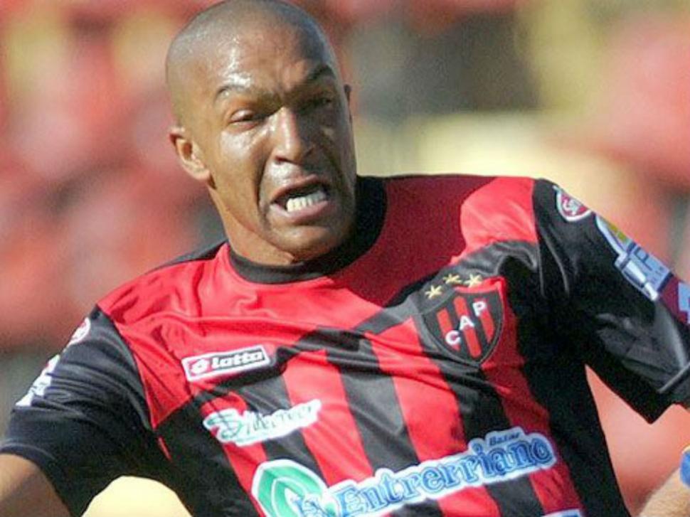 Pereira Daniel | En Una Baldosa