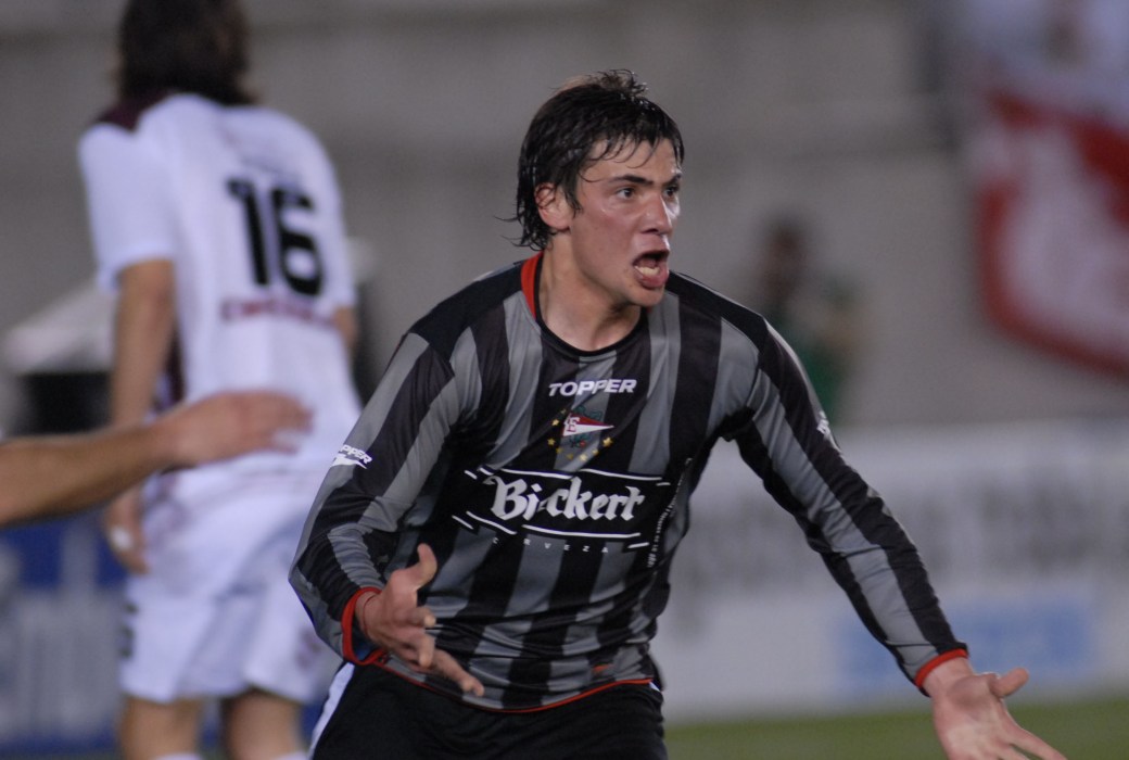 Pirchio Marcos | En Una Baldosa